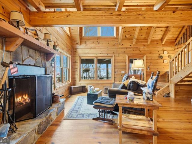 947 Skyview Drive