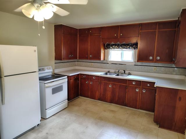 9485 Miller Road