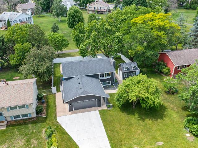9486 Van Buren Street NE