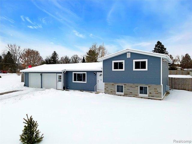 9488 Brookway Ct, Atlas, MI 48438
