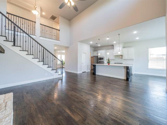 9489 Autumn Glen Drive