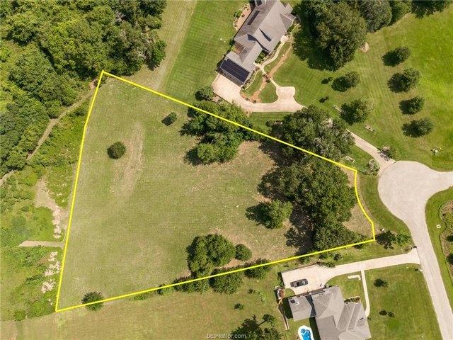 9489 Bishop Bnd, Iola, TX 77861