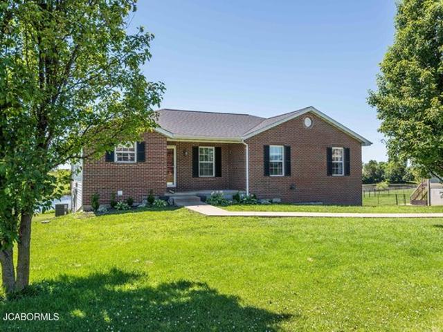 9489 Erika Ln, New Bloomfield, MO 65063