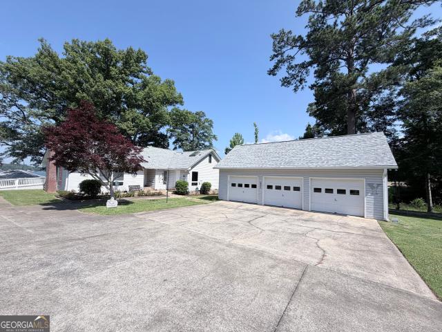 9489 Lee Rd 379