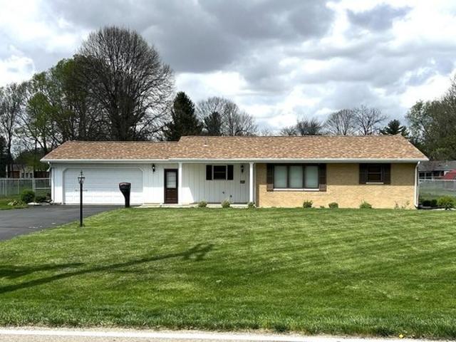 9480 N Country Club Rd, Piqua, OH 45356