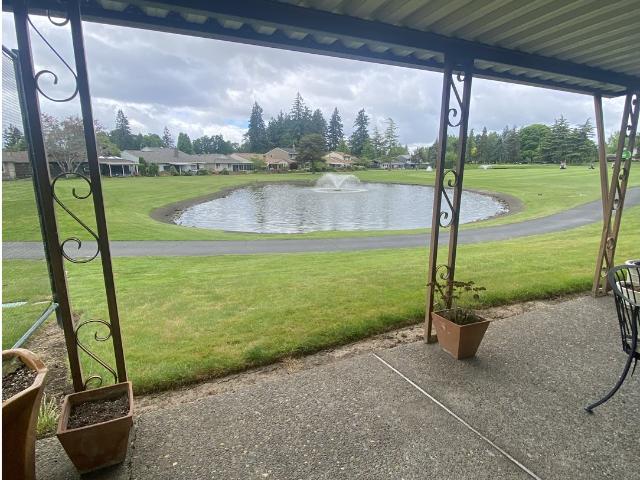 9480 sw lakeside dr