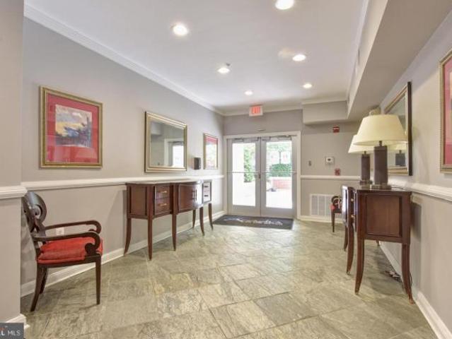 9480 Virginia Center Blvd #120 Vienna, VA 22181