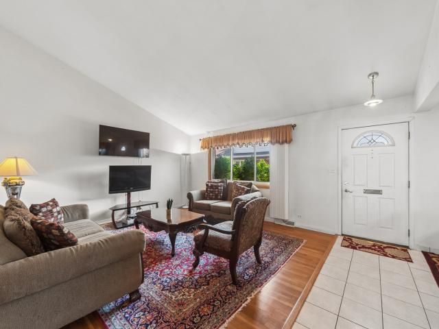 9481 Park Lane