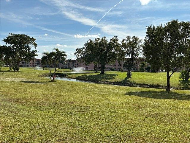 9481 Sunrise Lakes Blvd Apt 102, Sunrise, FL 33322