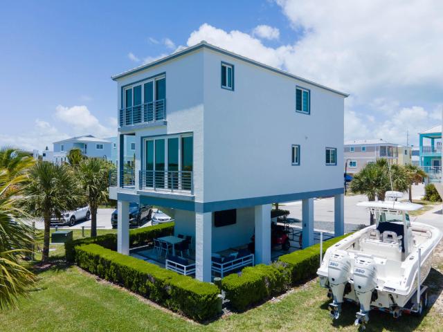 94825 Overseas Hwy, Unit 204, Key Largo, FL 33037 | MLS #R11144 | Compass