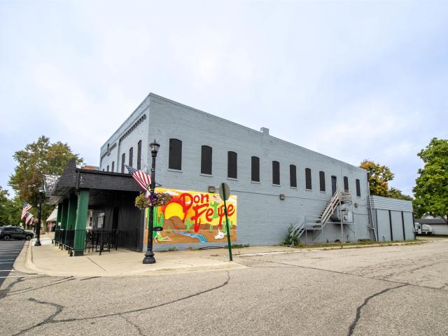 9483 Genesee Street