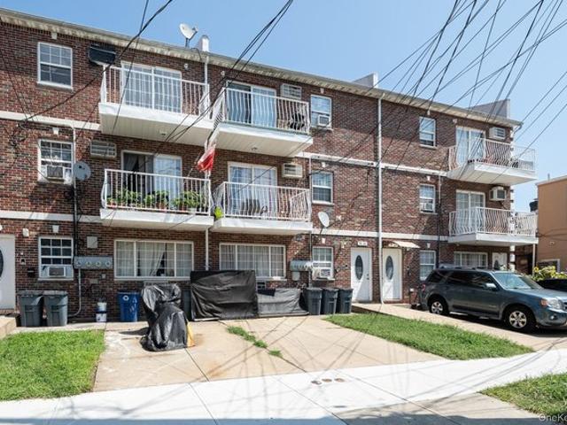9483 th St, Queens Village, NY 11428
