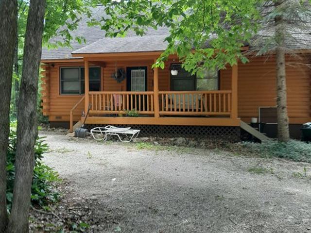 9483 Whispering Pines Dr, Mancelona, MI 49659