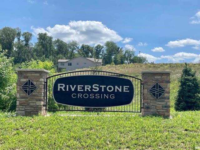 948 9th Ave N, Clinton, IA 52732 | MLS #4258