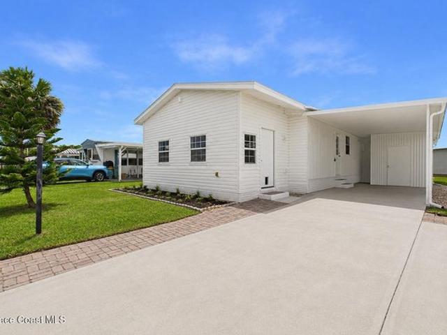 948 Cashew Cir, Barefoot Bay, FL 32976