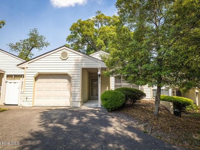 948 Birch Creek Dr, Wilmington, NC 28403