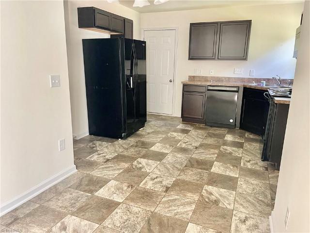 948 Brentwood Park Lane