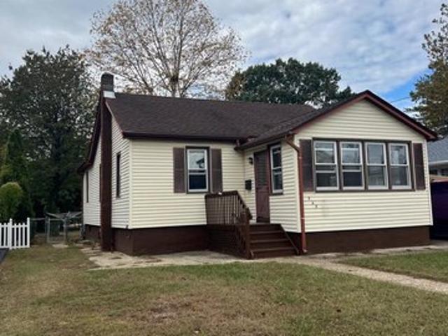 948 Dover Rd, West Deptford, NJ 08093