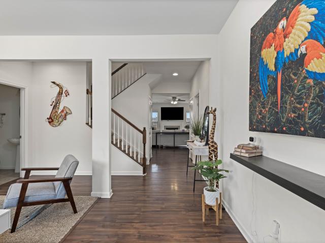 948 Fairdale Ct