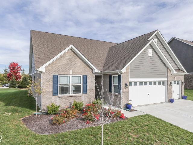 948 Fred Ln, Greenwood, IN 46143 | MLS #22070 | Compass