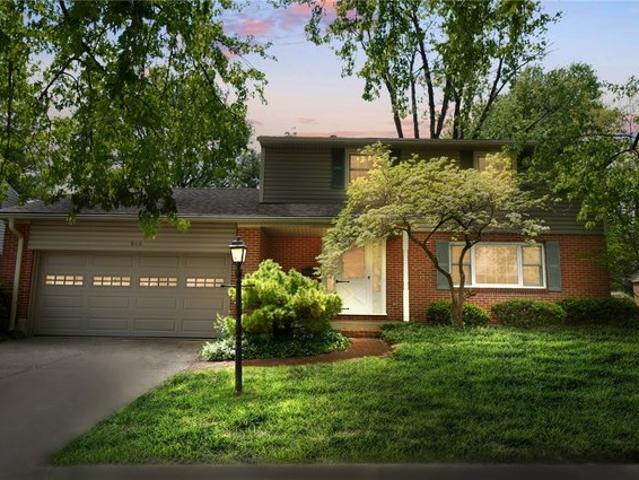 948 Malone Ave, Kettering, OH 45429