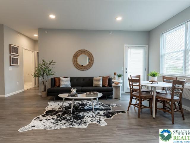 948 N Front Street B 8