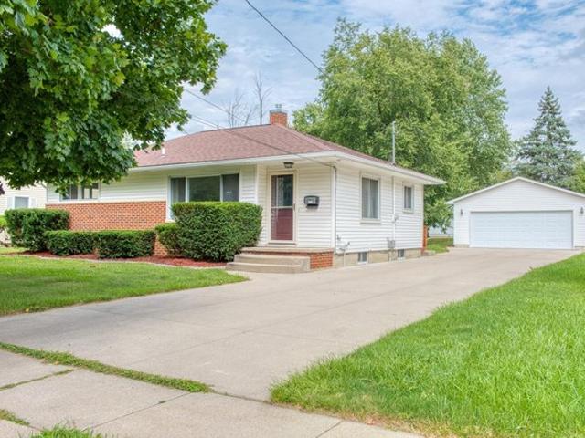 948 N Park St, Owosso, MI 48867