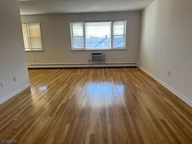 948 Valley Rd A8, Clifton City, US, NJ
