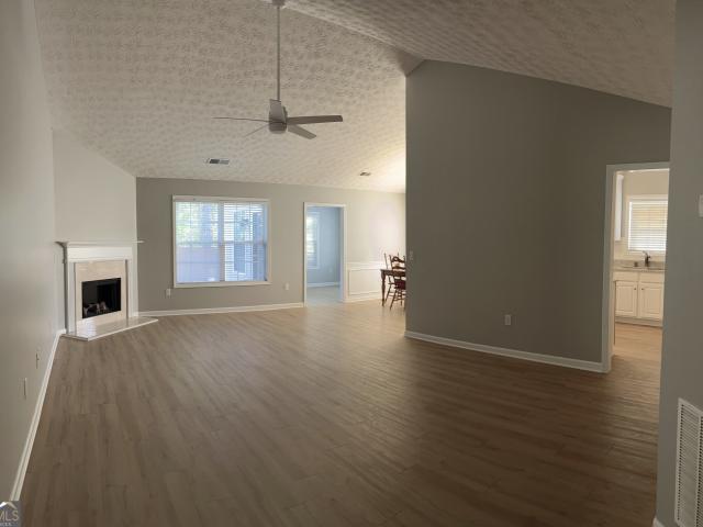 948 Village View Circle