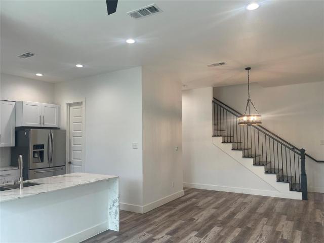 9495 Timberleaf Drive