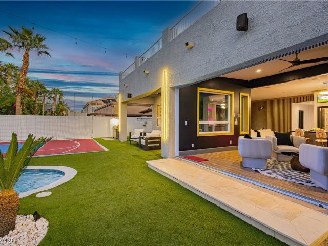 9498 Malasana Court