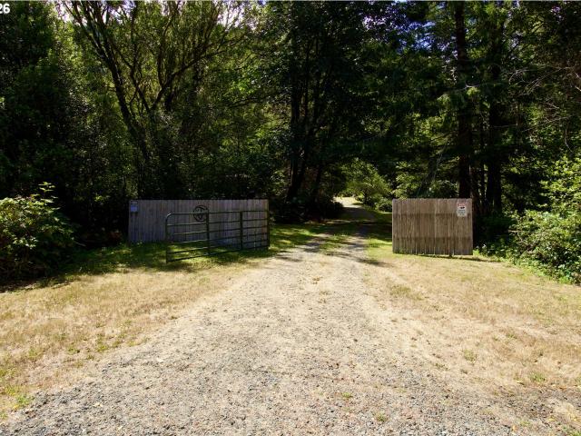94994 elk river rd