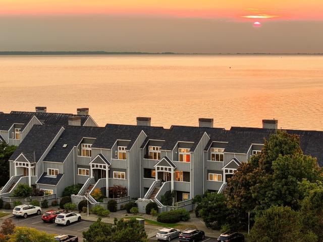 9499 Semiahmoo Parkway # B 8