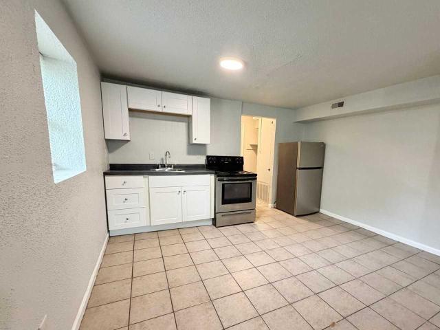 949 Adams St. 1 Bedroom Apartment for Rent at 949 Adams St, Lincoln Heights, OH 45215 Lincoln Heights