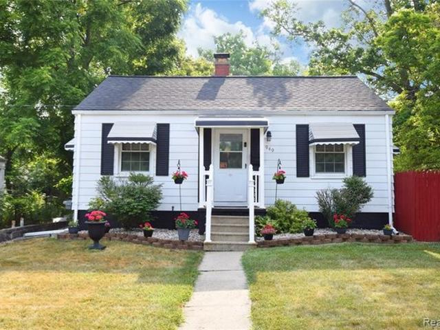 949 Barney Ave, Flint, MI 48503