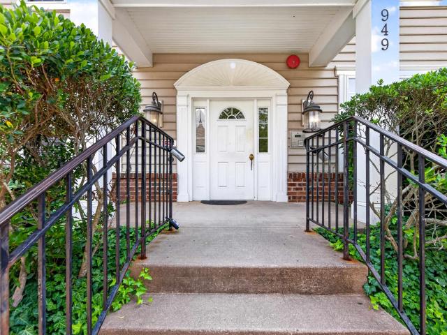 949 glenwood station ln 101