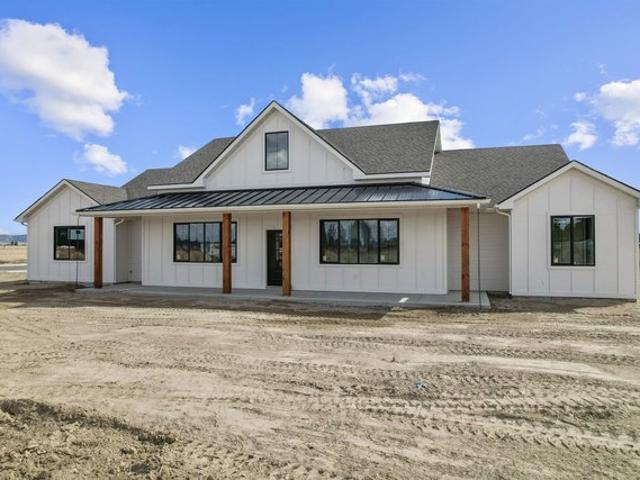 949 E Coventry Ln, Burley, ID 83318