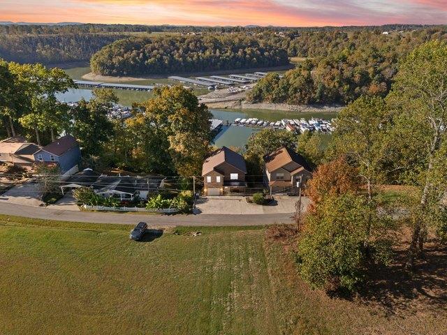949 Hideaway Dr, Somerset, KY 42503