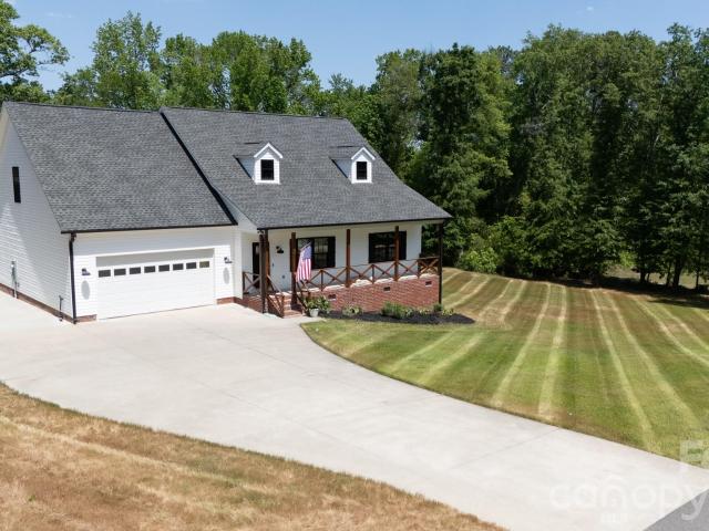 949 Jason Lyle Drive