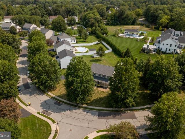949 Scarlet Oak Drive