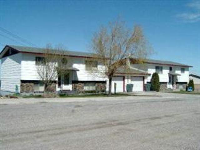 949 Renee St 4 beds, 2 full baths