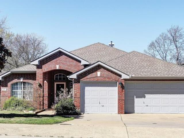 949 Wisperwood Dr, Rockwall, TX 75087