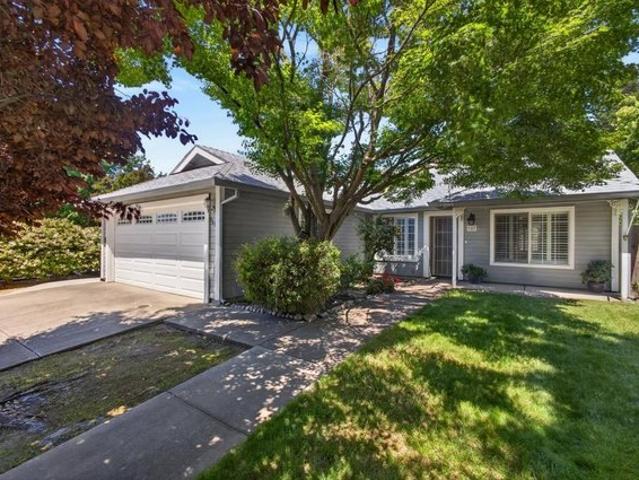 949 Takami Ct, Rio Linda, CA 95673