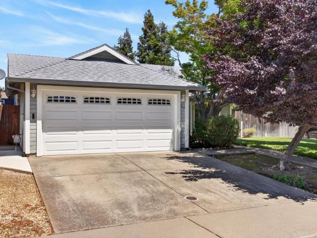 949 Takami Ct, Rio Linda, CA 95673 | MLS #226047 | Compass