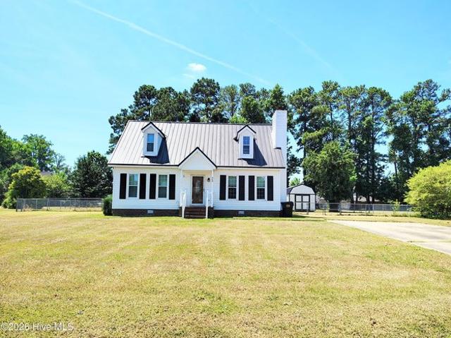 949 Teakwood Dr, Greenville, NC 27834