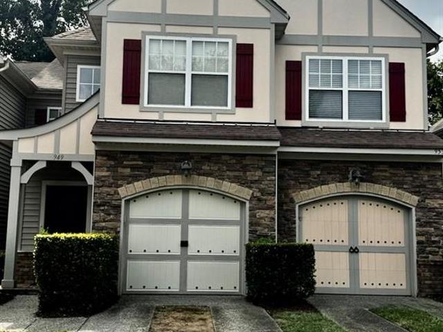 949 Turtle Pond LN