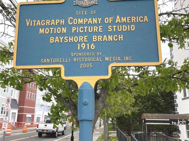 94 4th Ave 314