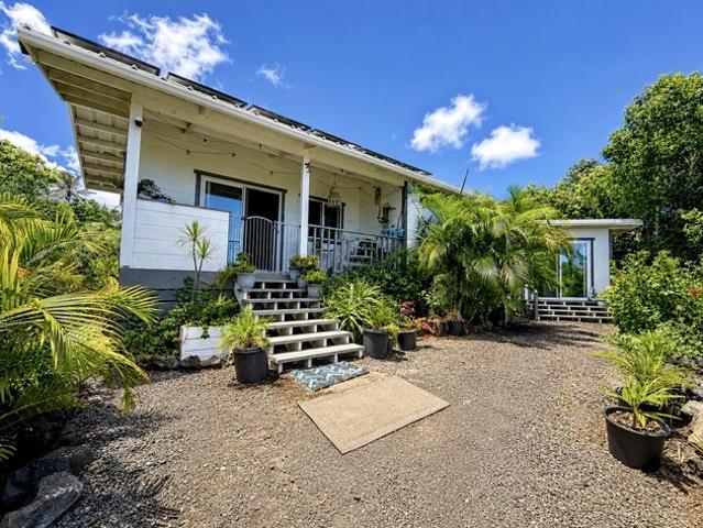 94 6356 Mauka St, Naalehu, HI 96772