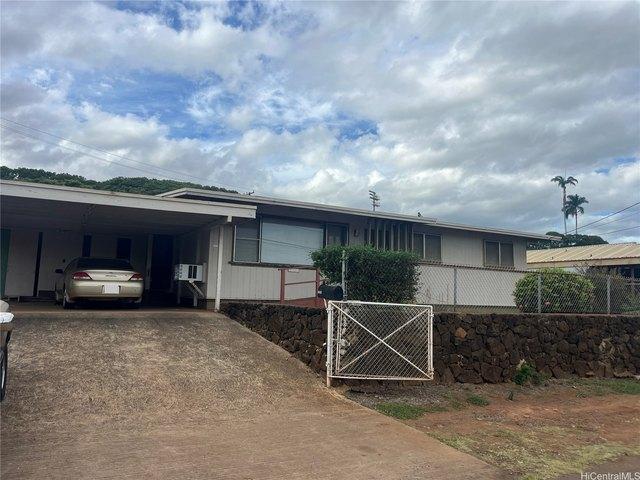 94 962 Kahuailani St, Waipahu, HI 96797