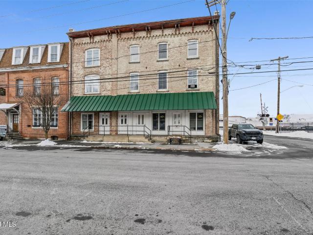 94 98 S Main Street